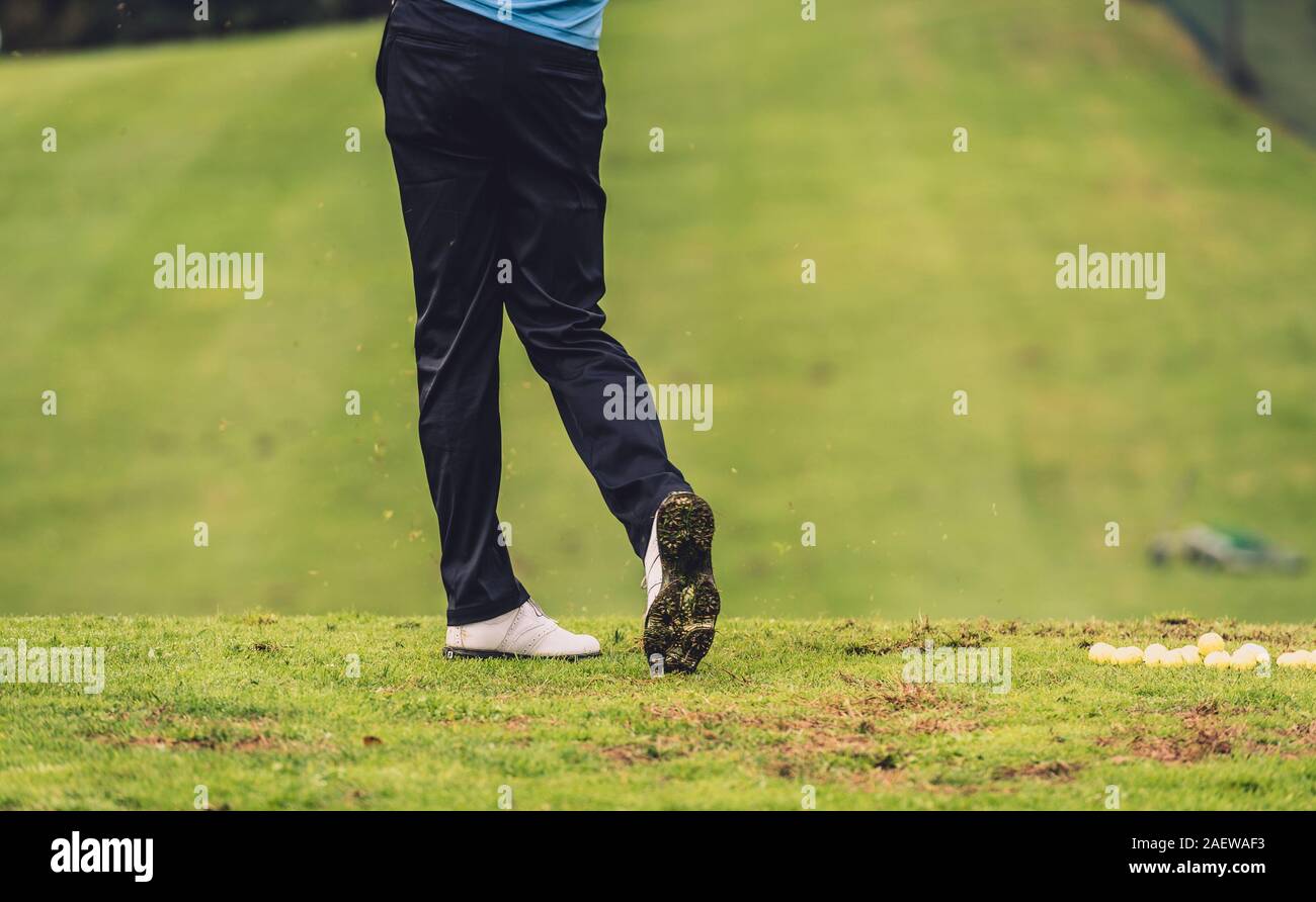 Golf legs hi-res stock photography and images - Alamy