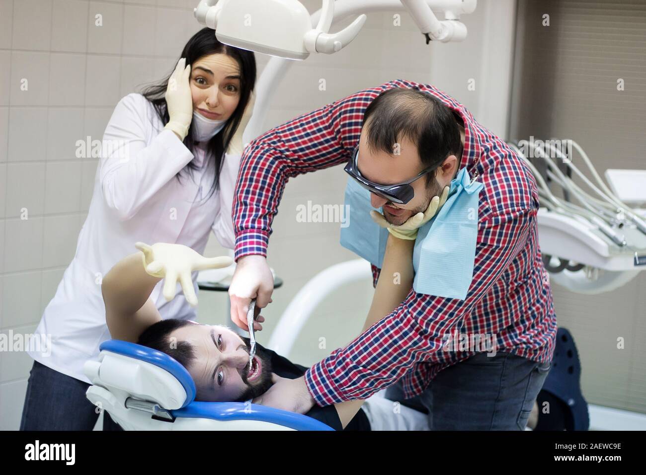 Angry patient man hospital hi-res stock photography and images - Alamy