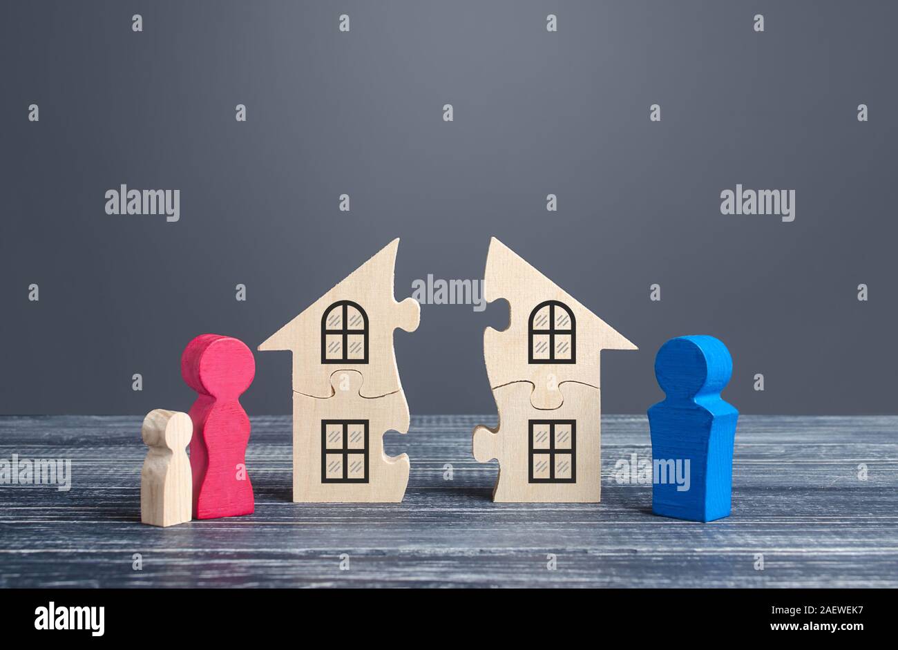 Real house wife hi-res stock photography and images - Alamy