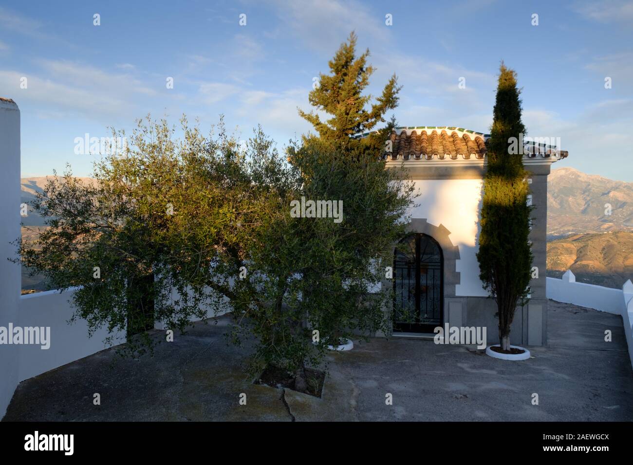 The mountain top white village of Comares in Axarquia, Andalucia, Costa ...