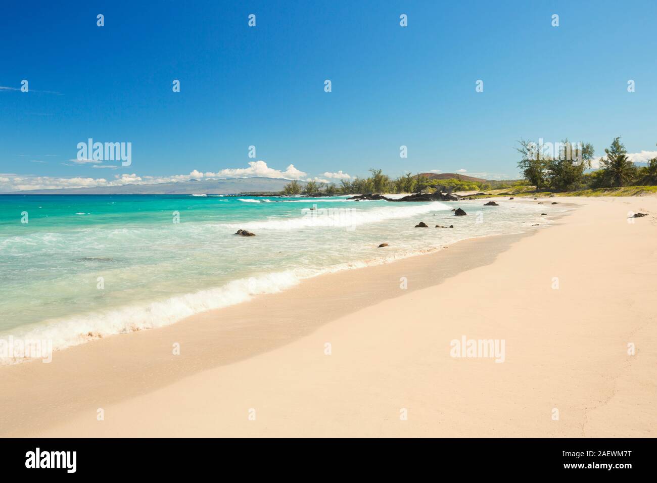 Hawaii big island makalawena beach hi-res stock photography and images ...