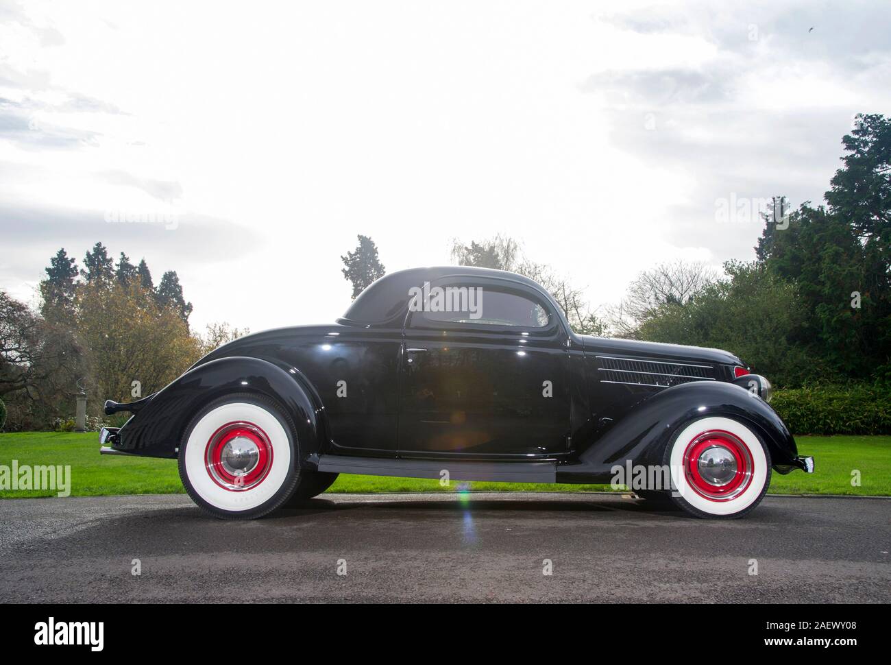 Pre war hot rod hi-res stock photography and images - Alamy