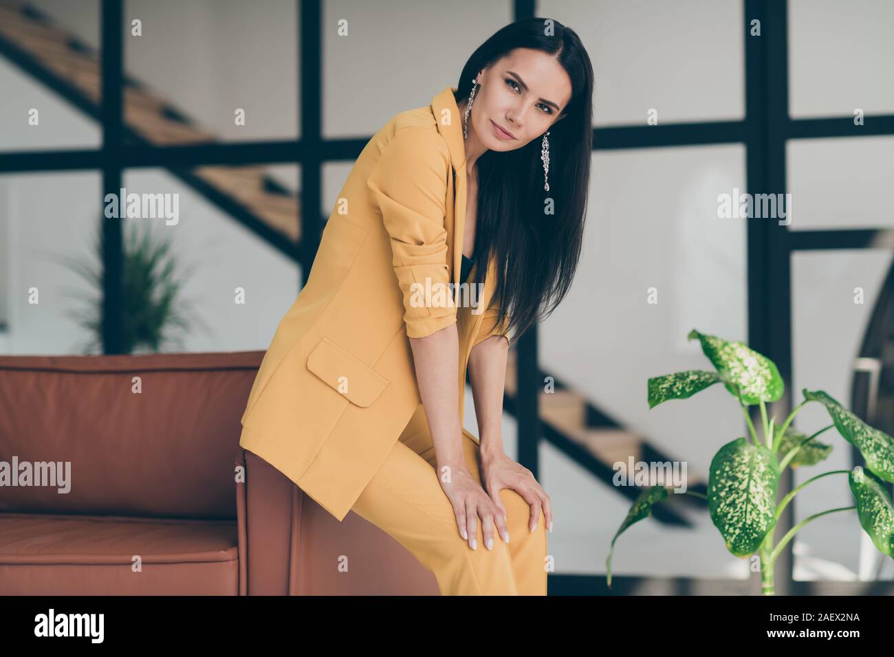 Portrait of her she nice-looking attractive winsome lovely stunning ...