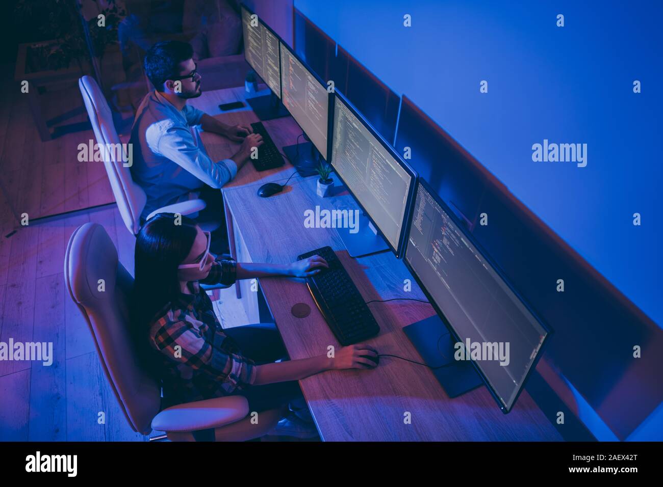 High angle above view photo of it specialist two guy lady business ...