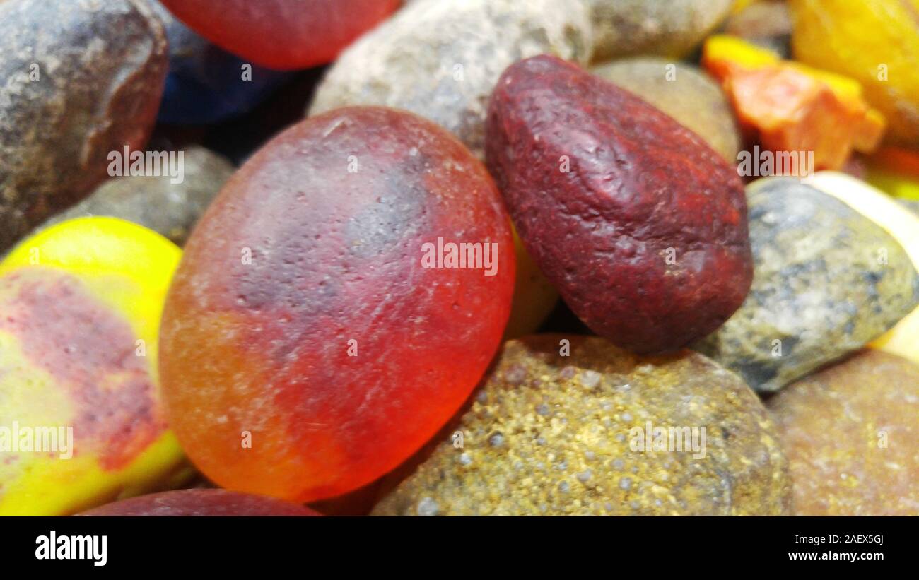 Amber crafts hi-res stock photography and images - Alamy