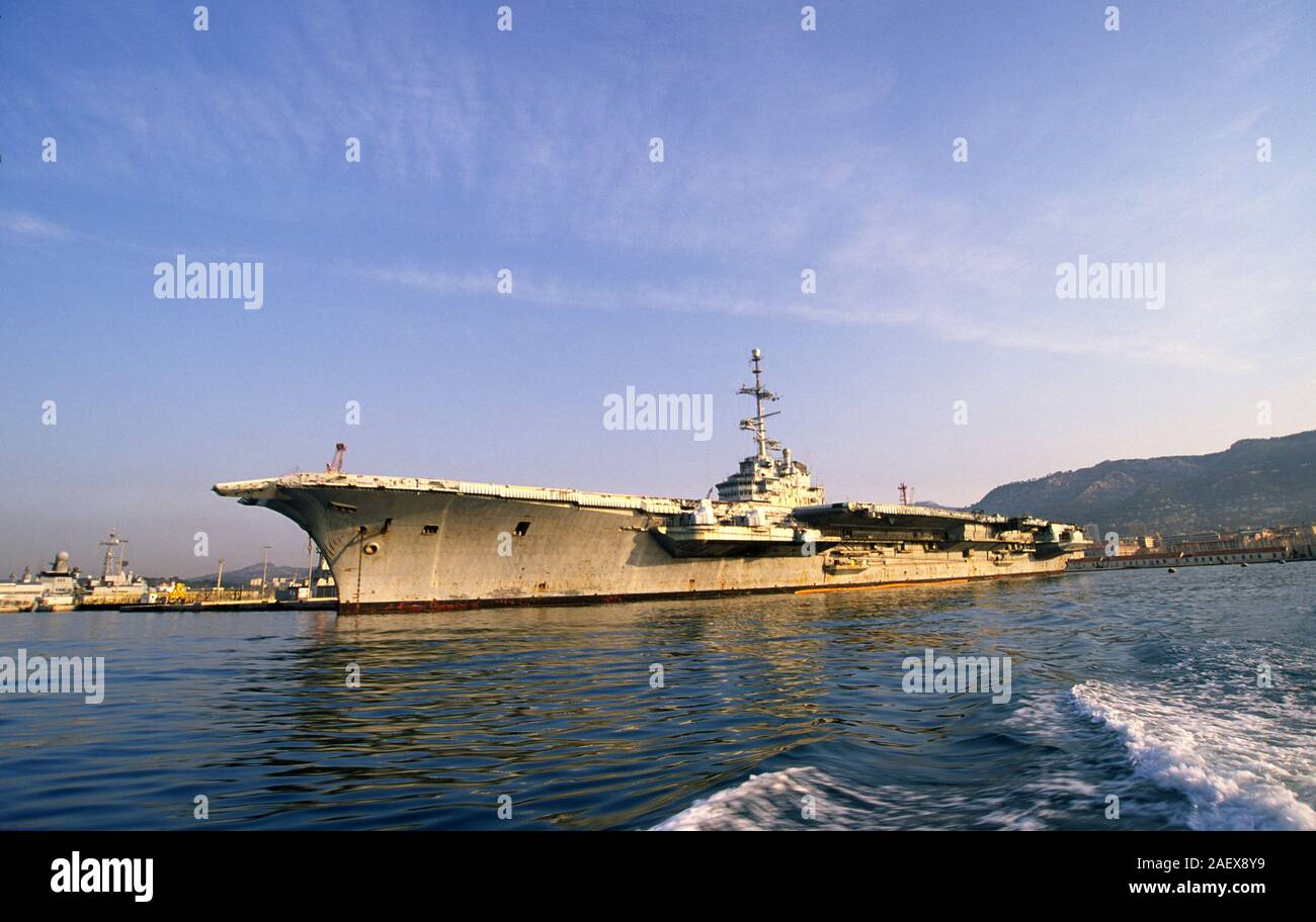 French aircraft carrier clemenceau hi-res stock photography and images ...