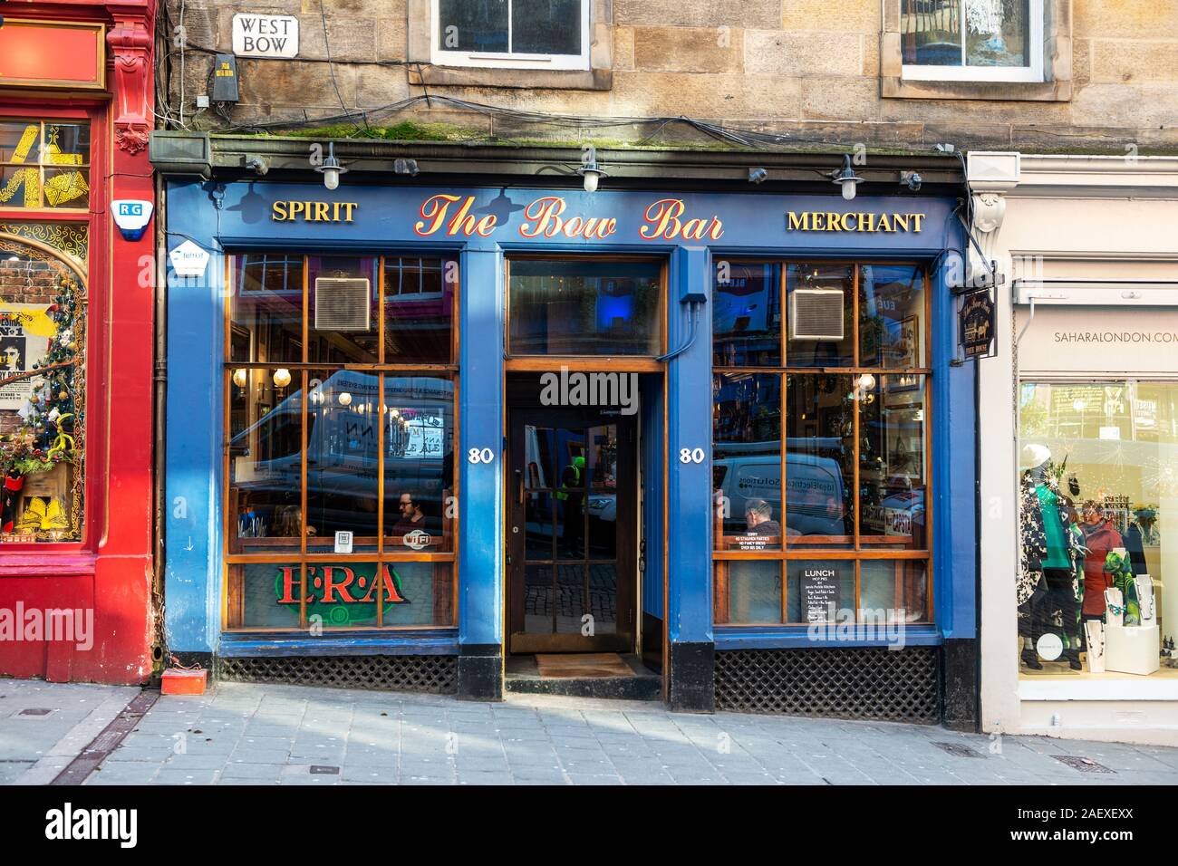 West bow hi-res stock photography and images - Alamy