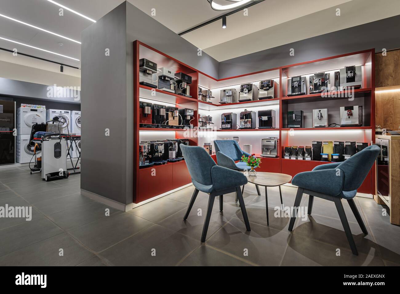 Technology store interior hi-res stock photography and images - Alamy