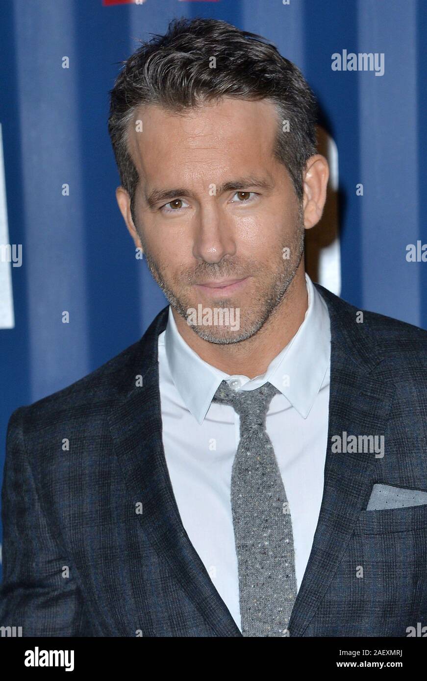 Ryan reynolds portrait 2019 hi-res stock photography and images - Alamy