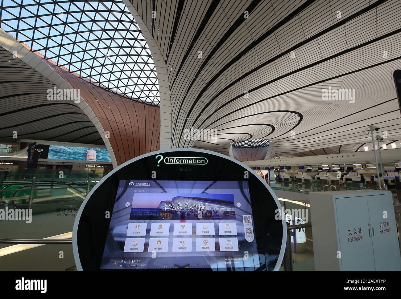 72 tonnes hi-res stock photography and images - Alamy