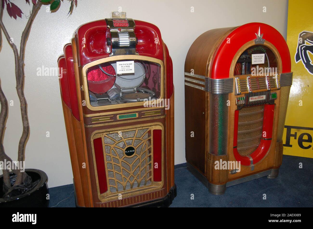 Juke Box 1950s Stock Photos & Juke Box 1950s Stock Images - Alamy