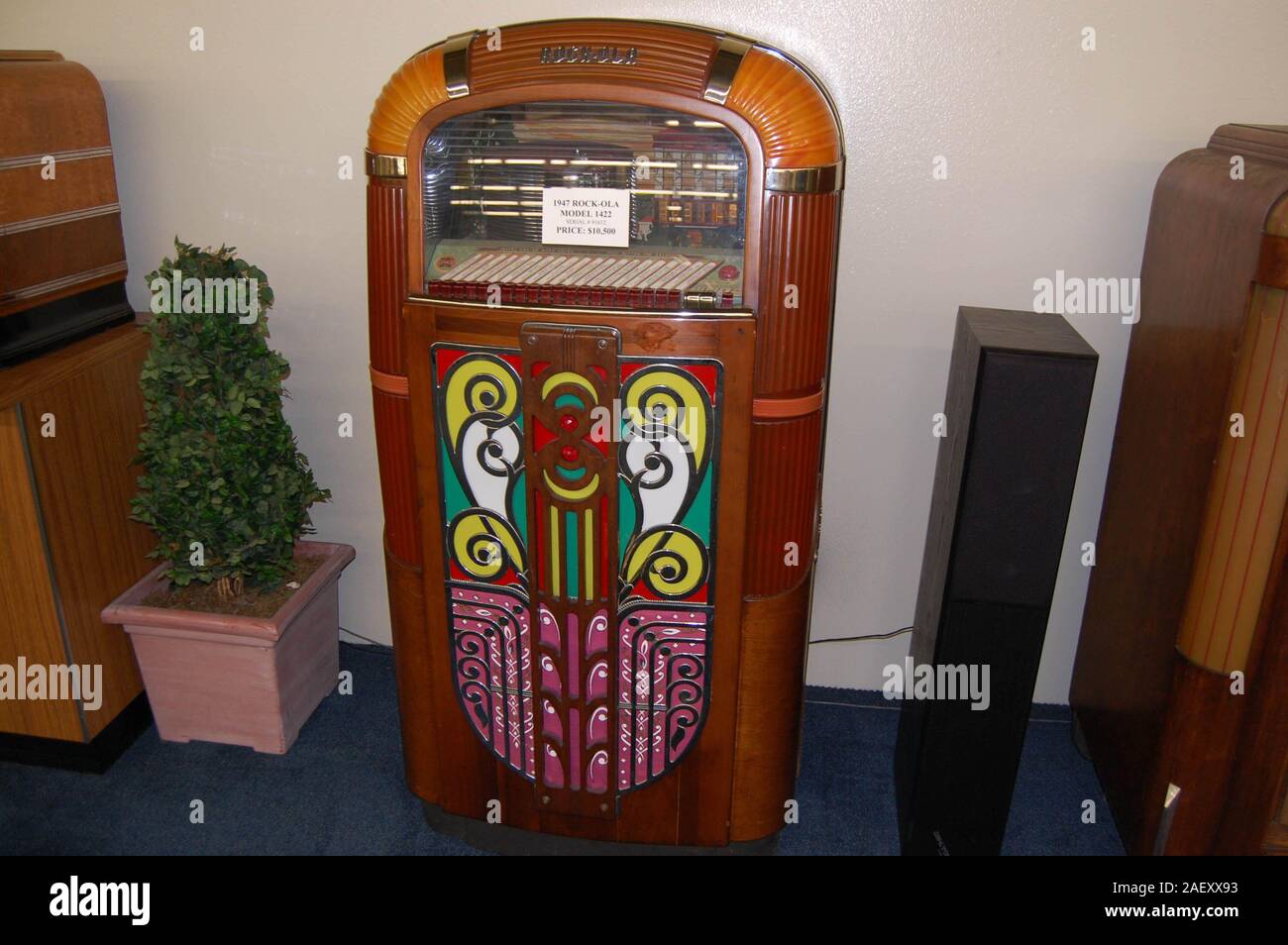 Juke Box antique music box record box Las Vegas USA old style type for ...