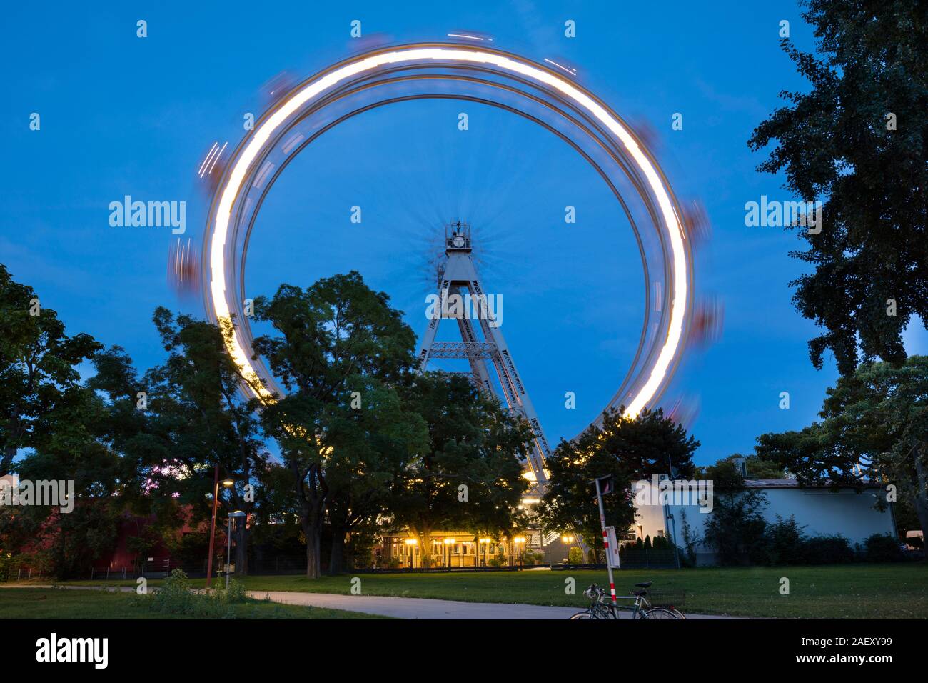 Big wheel vienna hi-res stock photography and images - Alamy