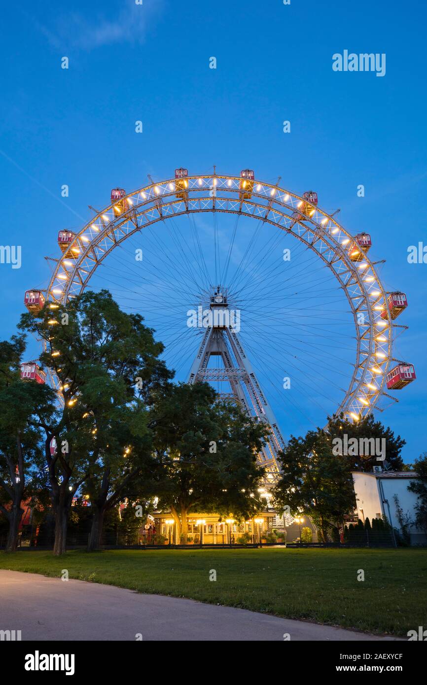 Big wheel vienna hi-res stock photography and images - Alamy