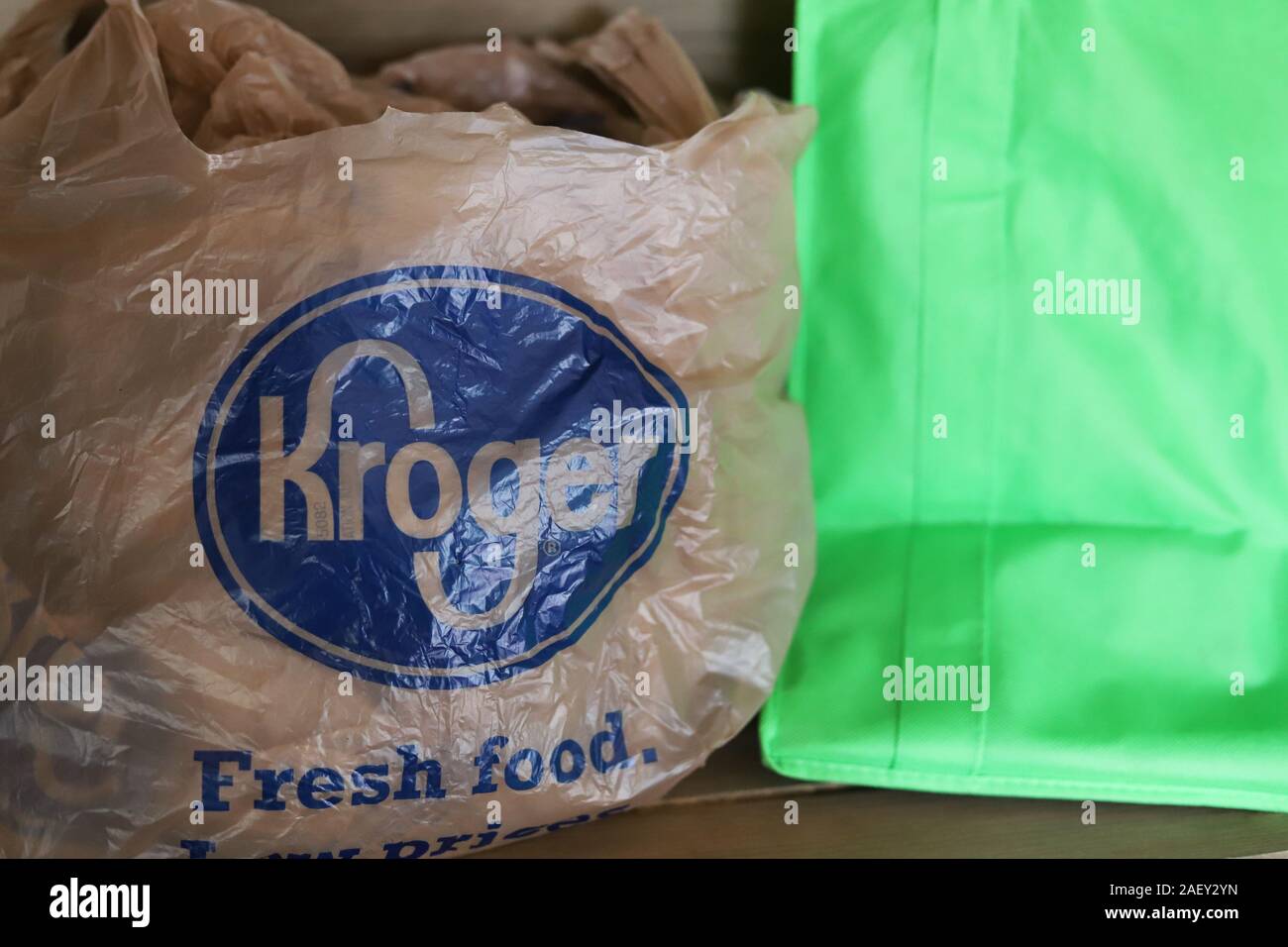 Recycling bag hi-res stock photography and images - Alamy