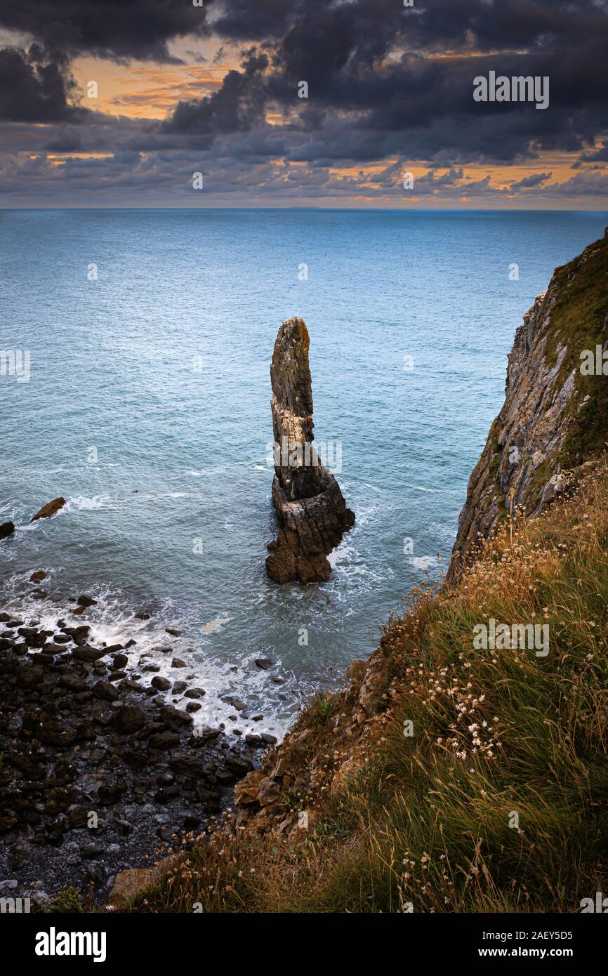 Rock pillar pembrokeshire hi-res stock photography and images - Alamy