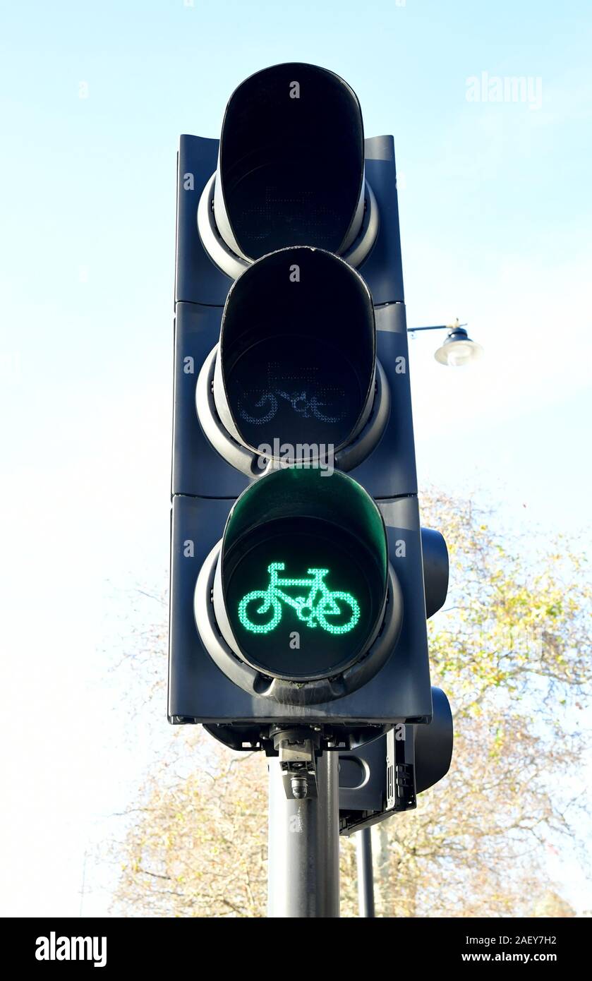 A bike lane traffic light in London Stock Photo - Alamy