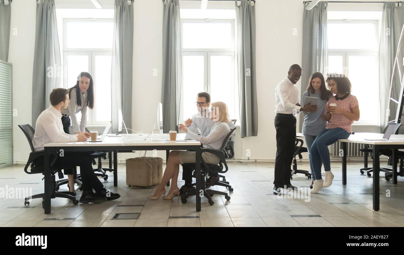 Office routine hi-res stock photography and images - Alamy