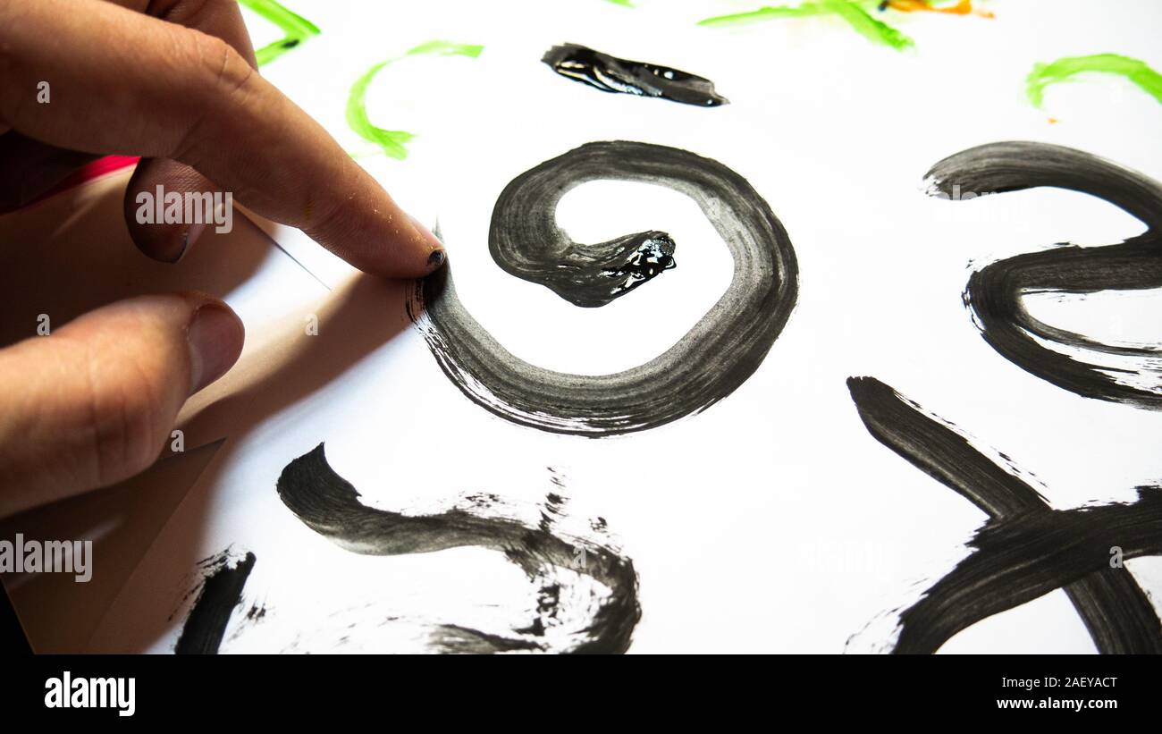 Hand draw oil paint hi-res stock photography and images - Alamy