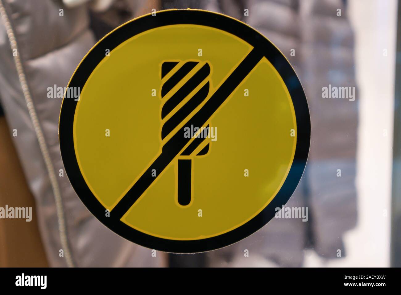 No food allowed symbol prohibition hi-res stock photography and images ...