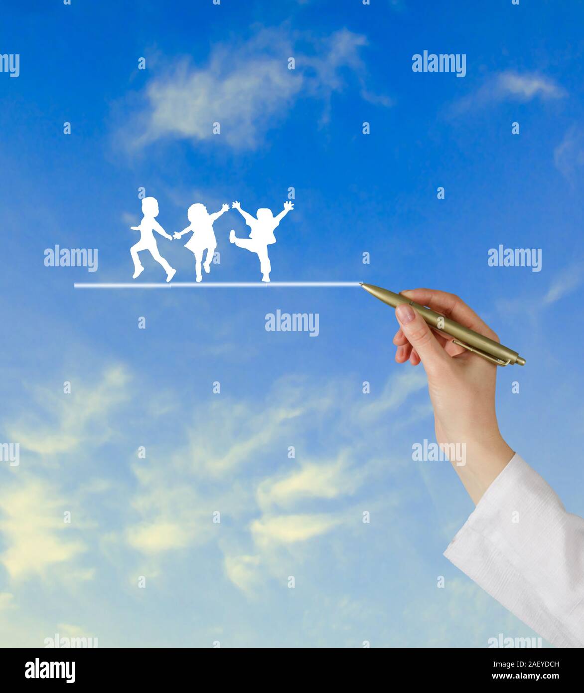 Drawing joyful children Stock Photo - Alamy