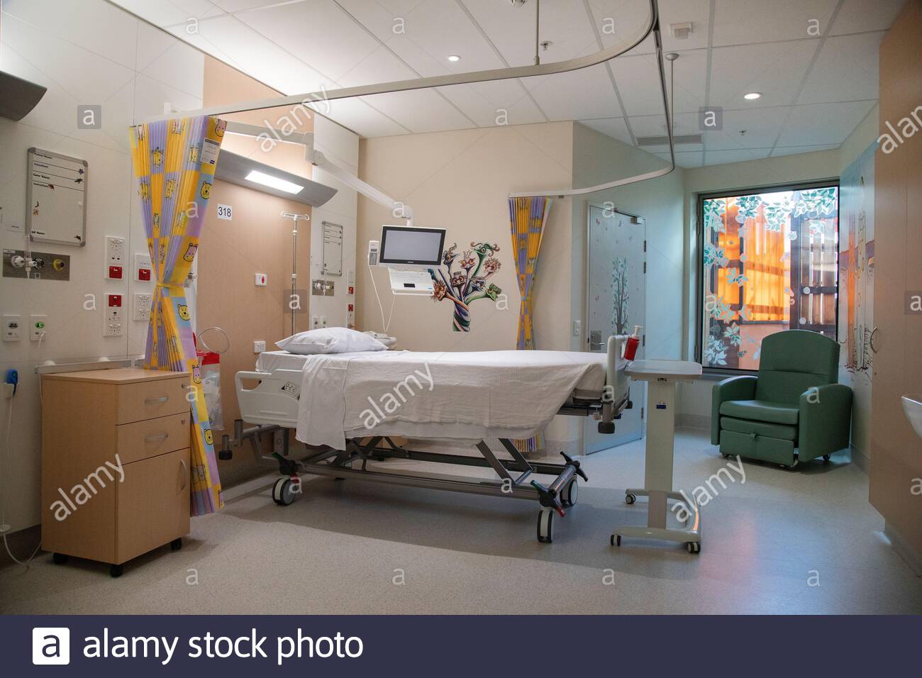 Childrens Hospital Ward High Resolution Stock Photography and Images ...