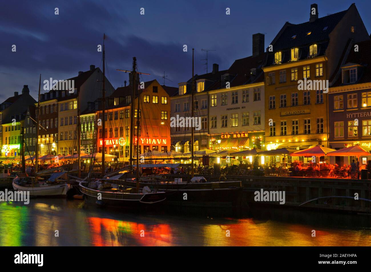 Nightlife at the Waterfront in Copenhagen, Denmark Stock Photo - Alamy