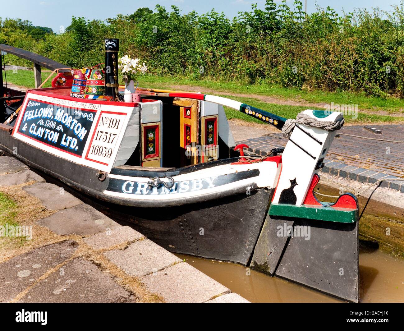 Roses and castles hi-res stock photography and images - Alamy