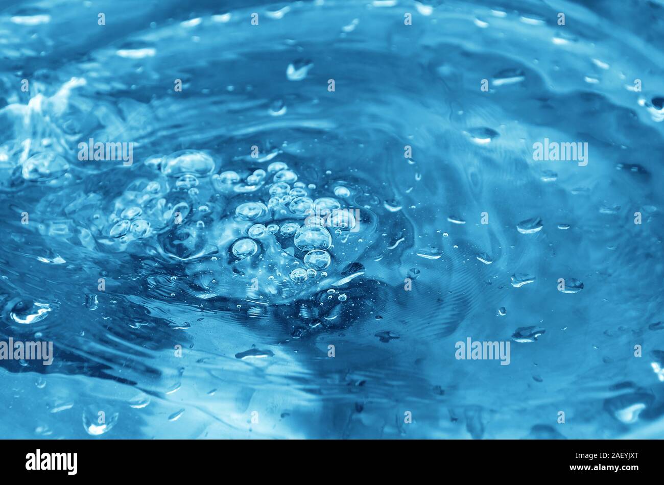 Boiling liquid with bubbles on the surface Stock Photo - Alamy