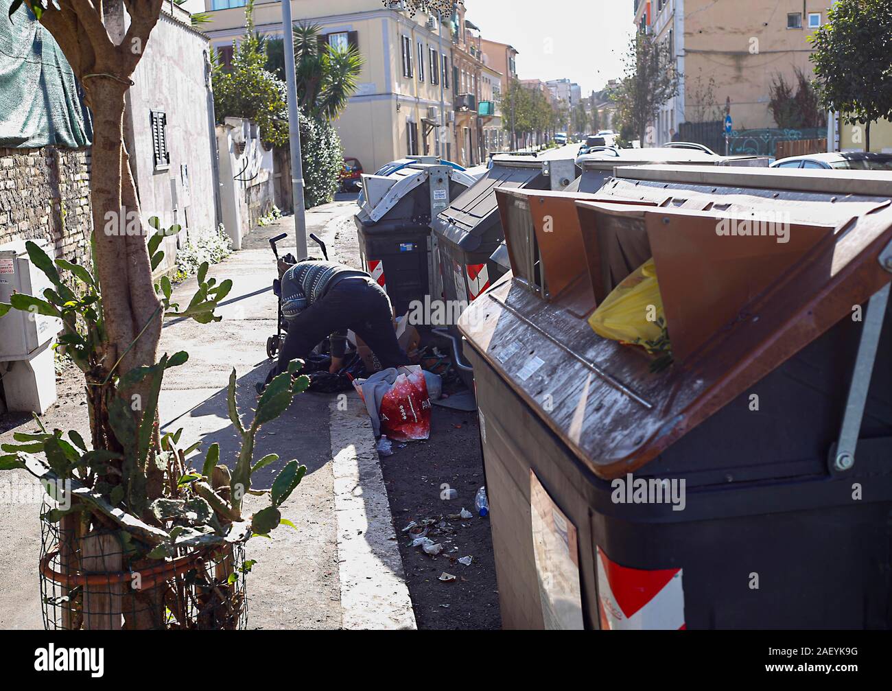 Carta rifiuti hi-res stock photography and images - Alamy
