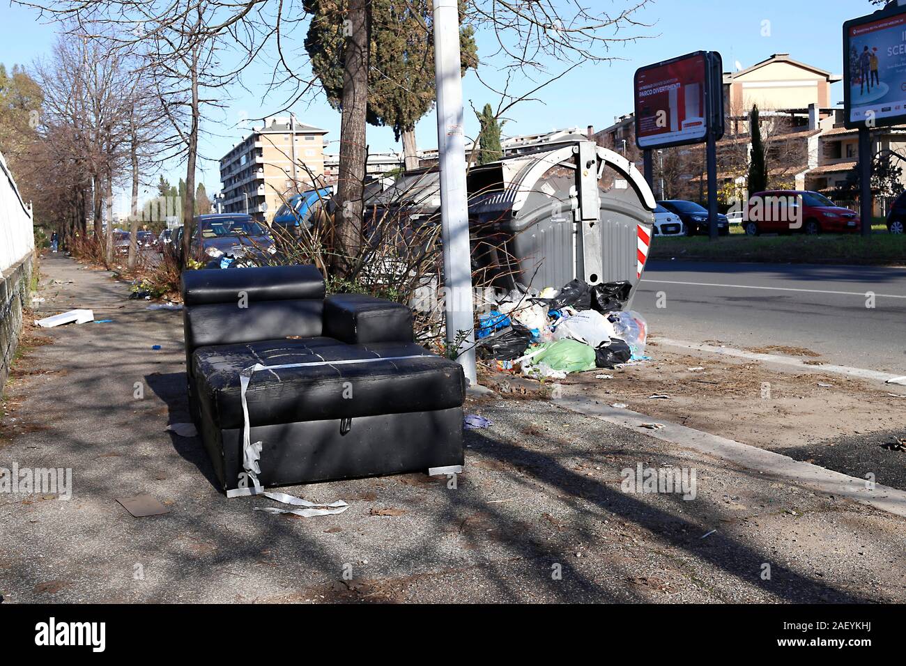 Carta rifiuti hi-res stock photography and images - Alamy