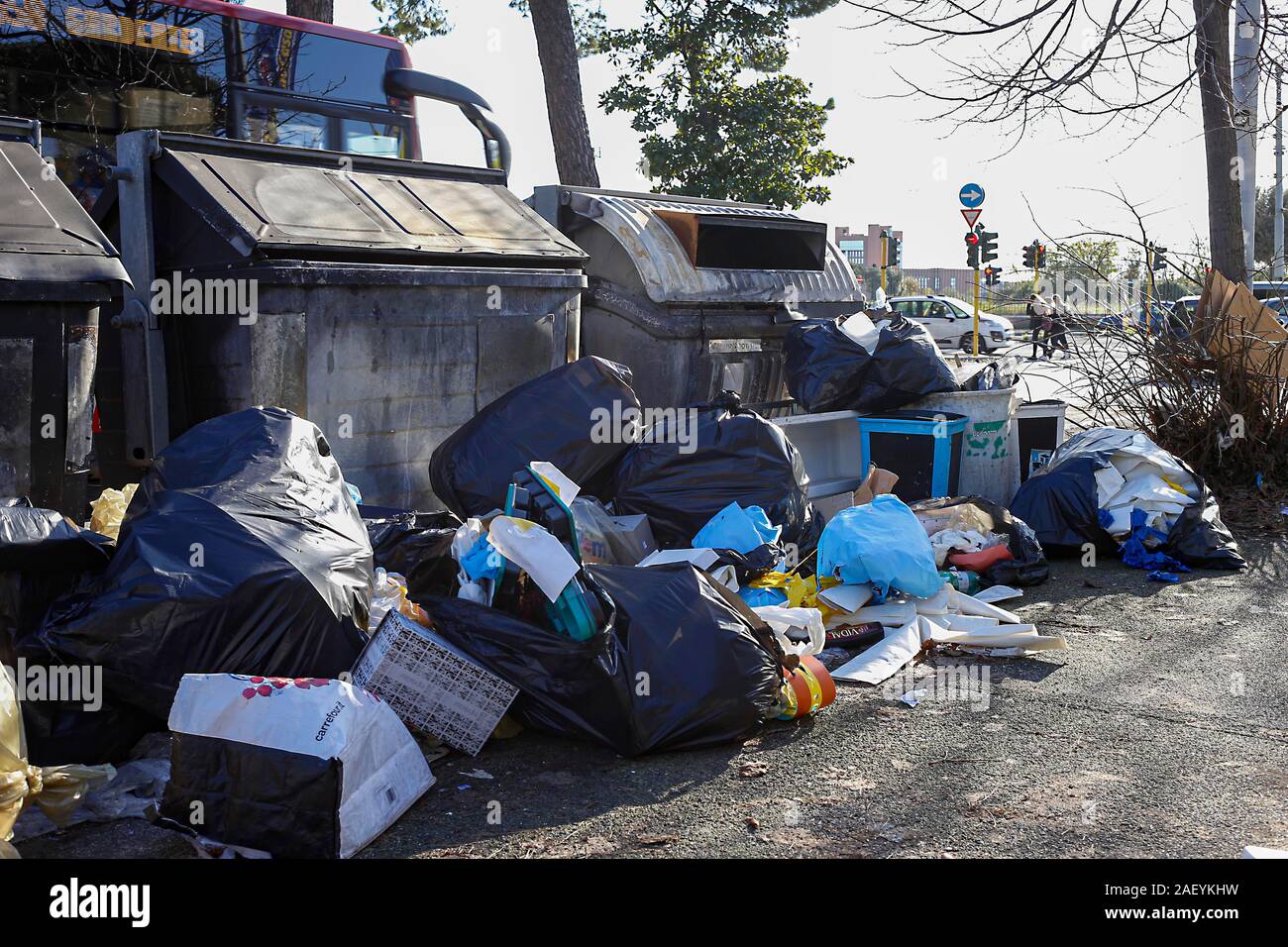 Carta rifiuti hi-res stock photography and images - Alamy