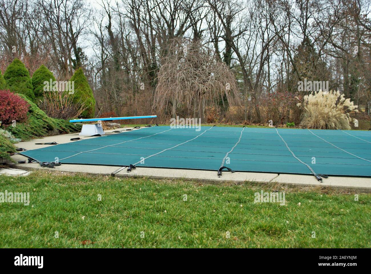 Swimming pool slide backyard hi-res stock photography and images - Alamy