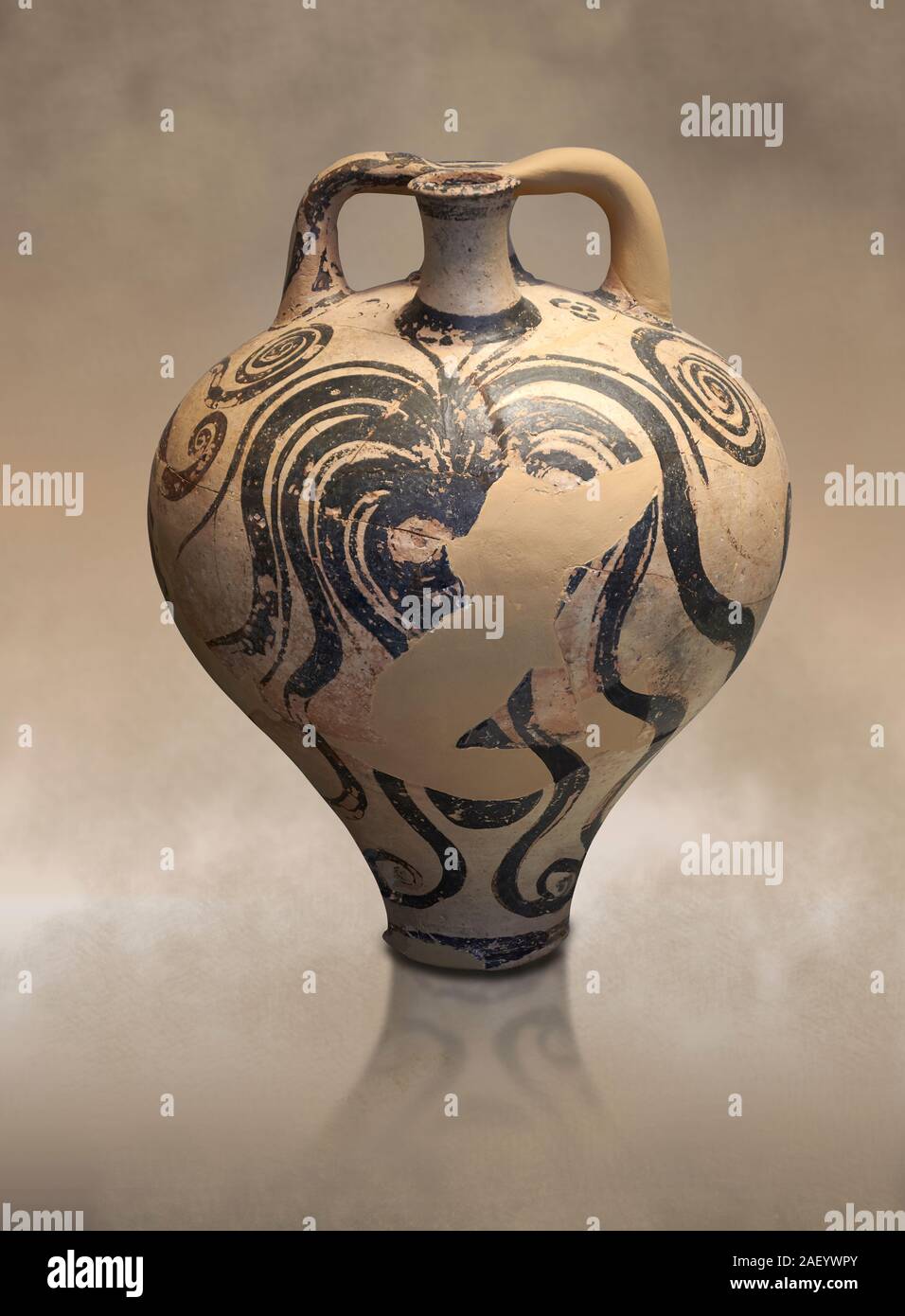 Mycenaean octopus pottery hi-res stock photography and images - Alamy
