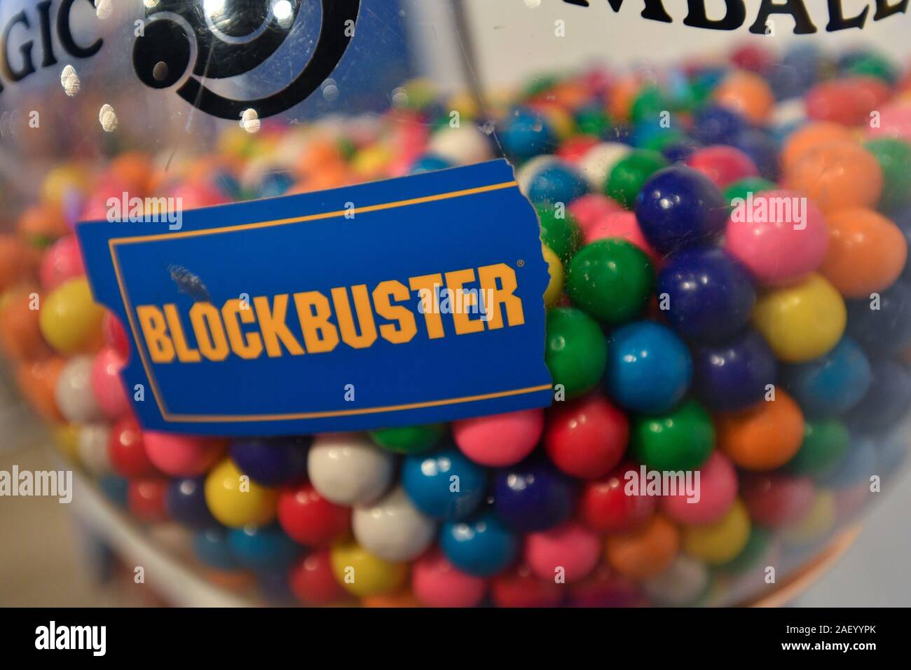 Blockbuster vhs hi-res stock photography and images - Alamy