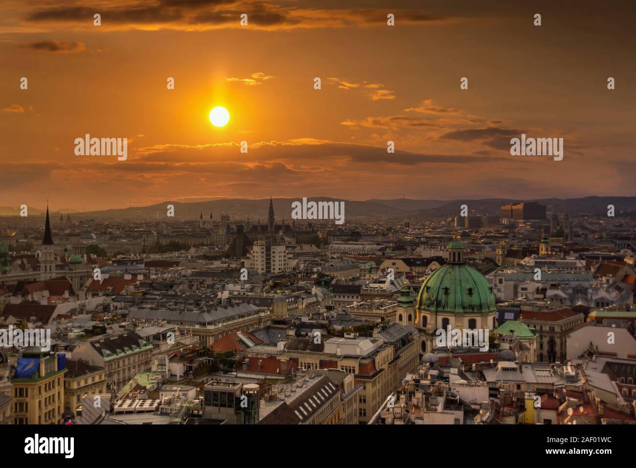 Vienna austria skyline hi-res stock photography and images - Alamy
