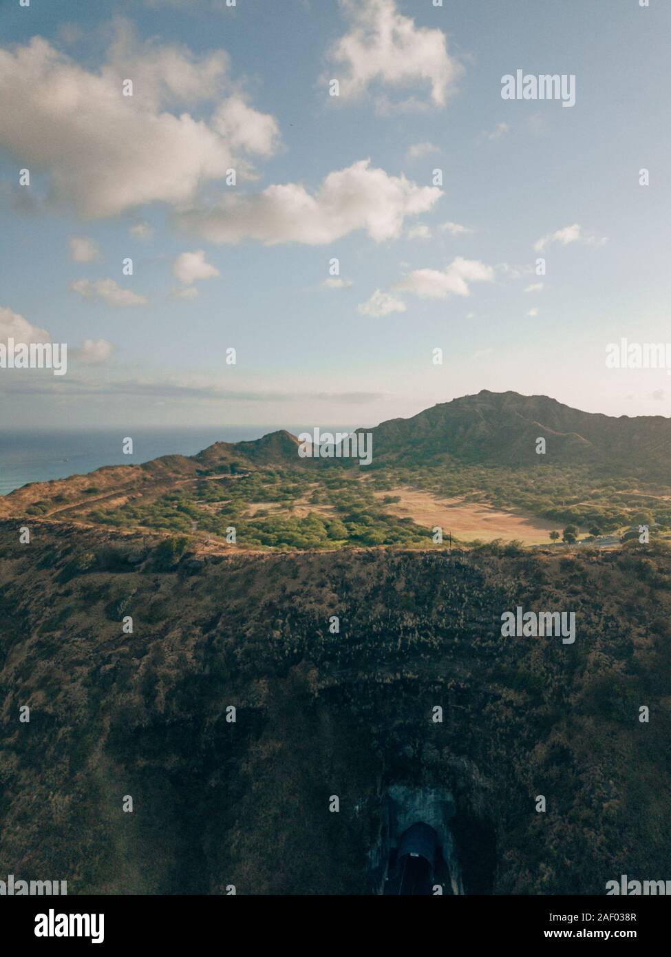 Golden hour hawaii landscapes hi-res stock photography and images - Alamy