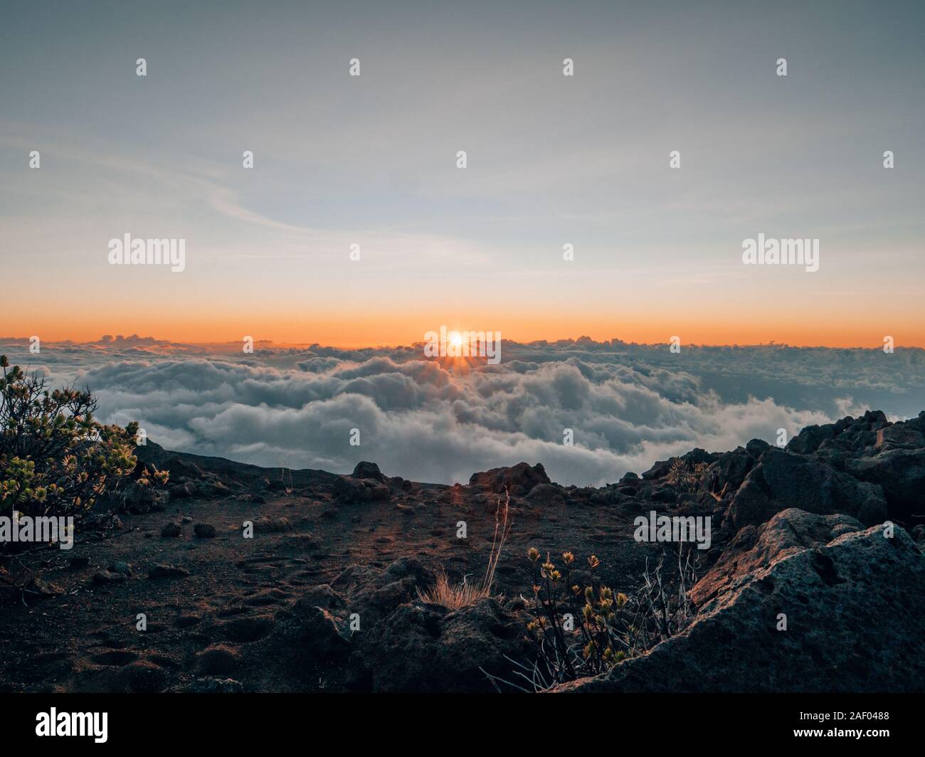 Maui volcano hi-res stock photography and images - Alamy