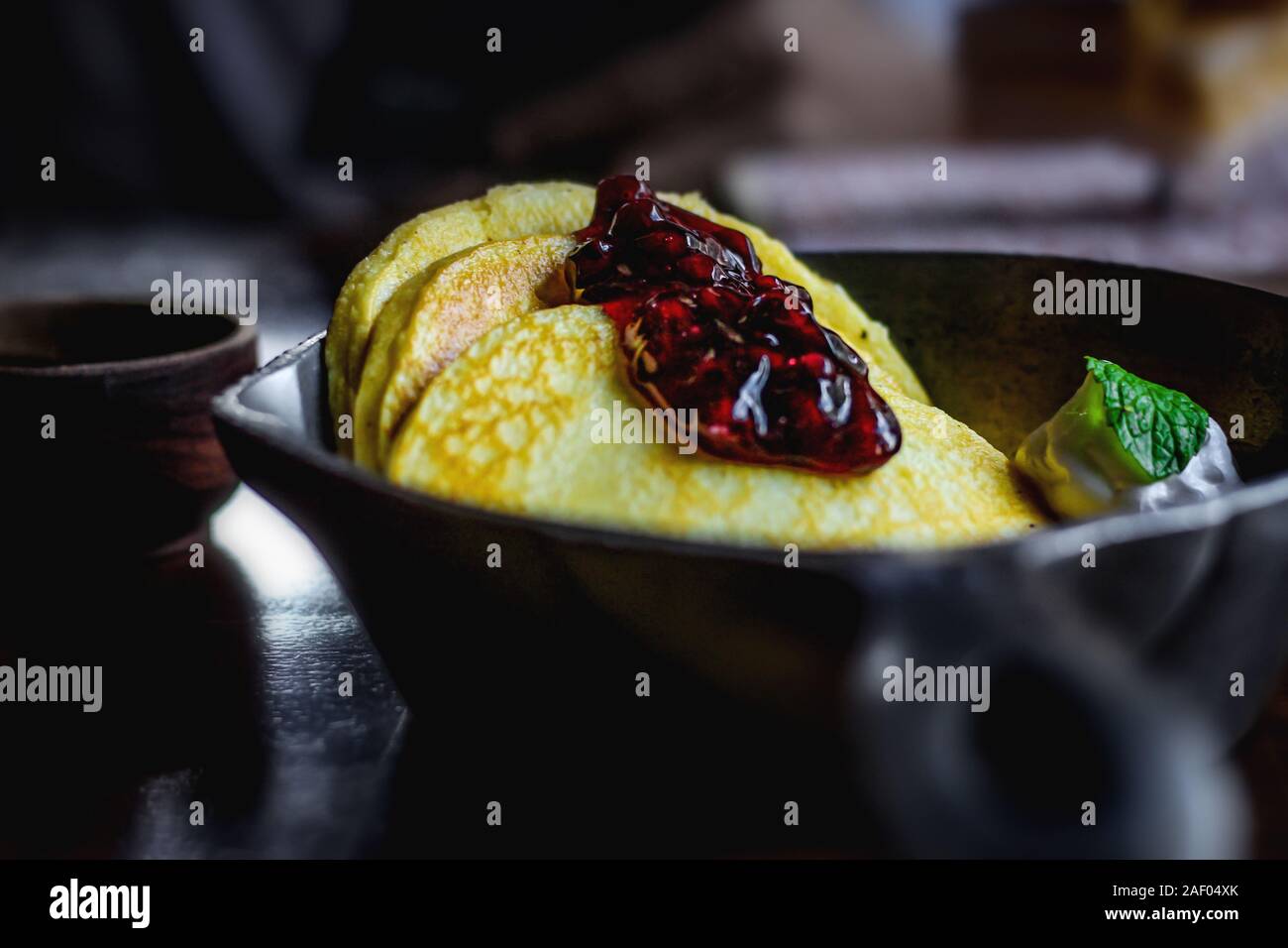 blueberry pancake with maple syrup Stock Photo - Alamy