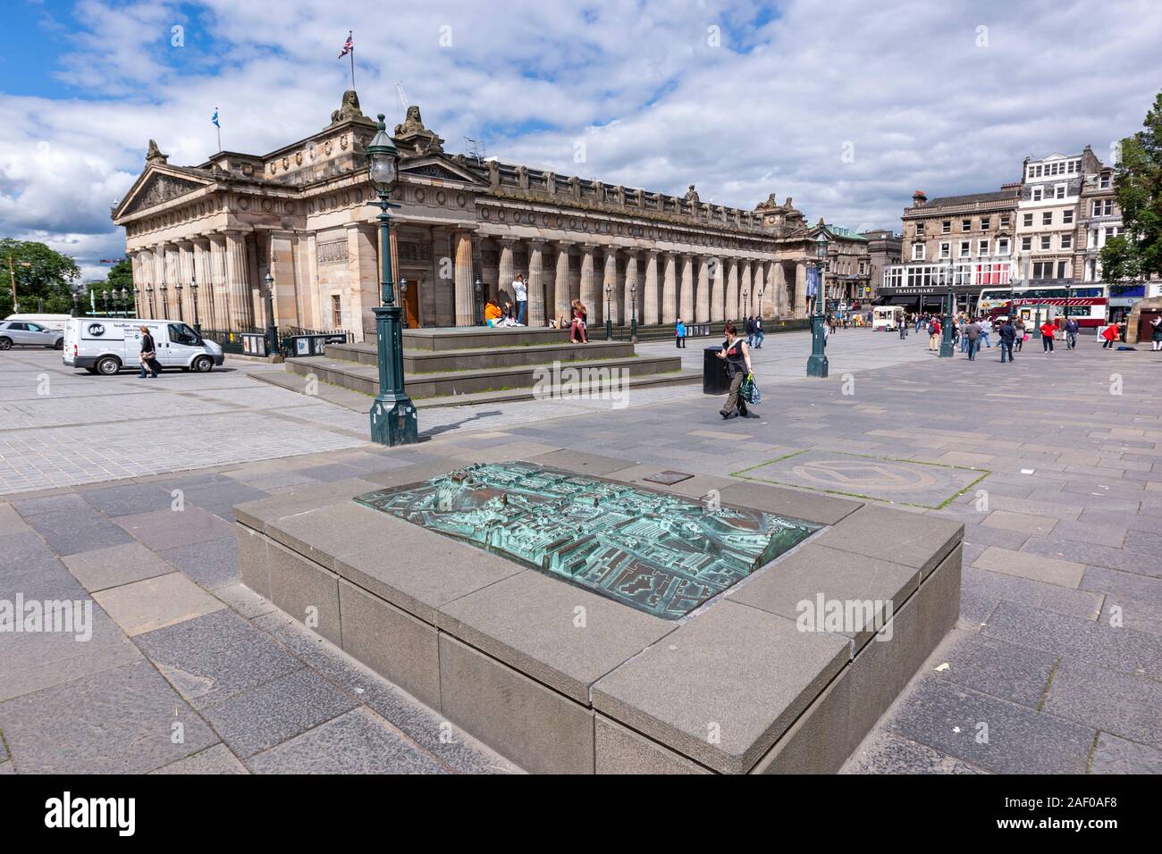 The Mound Edinburgh Stock Photos & The Mound Edinburgh Stock Images - Alamy
