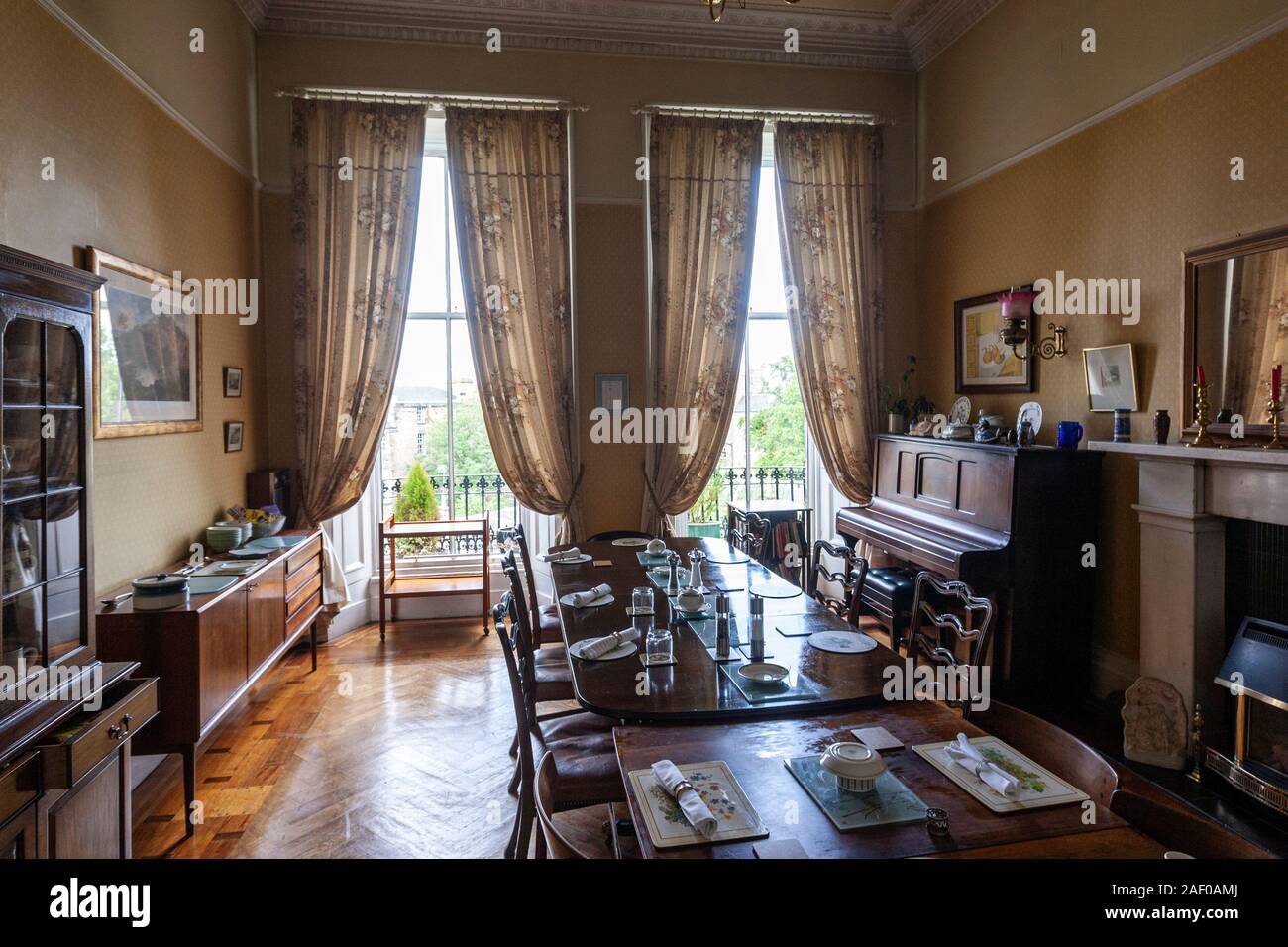 Edinburgh Moray Place High Resolution Stock Photography and Images - Alamy