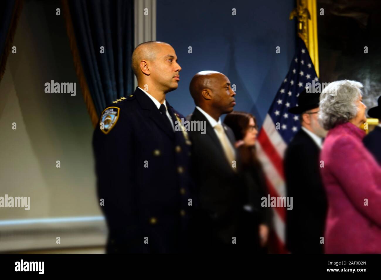 Nypd detectives hi-res stock photography and images - Alamy
