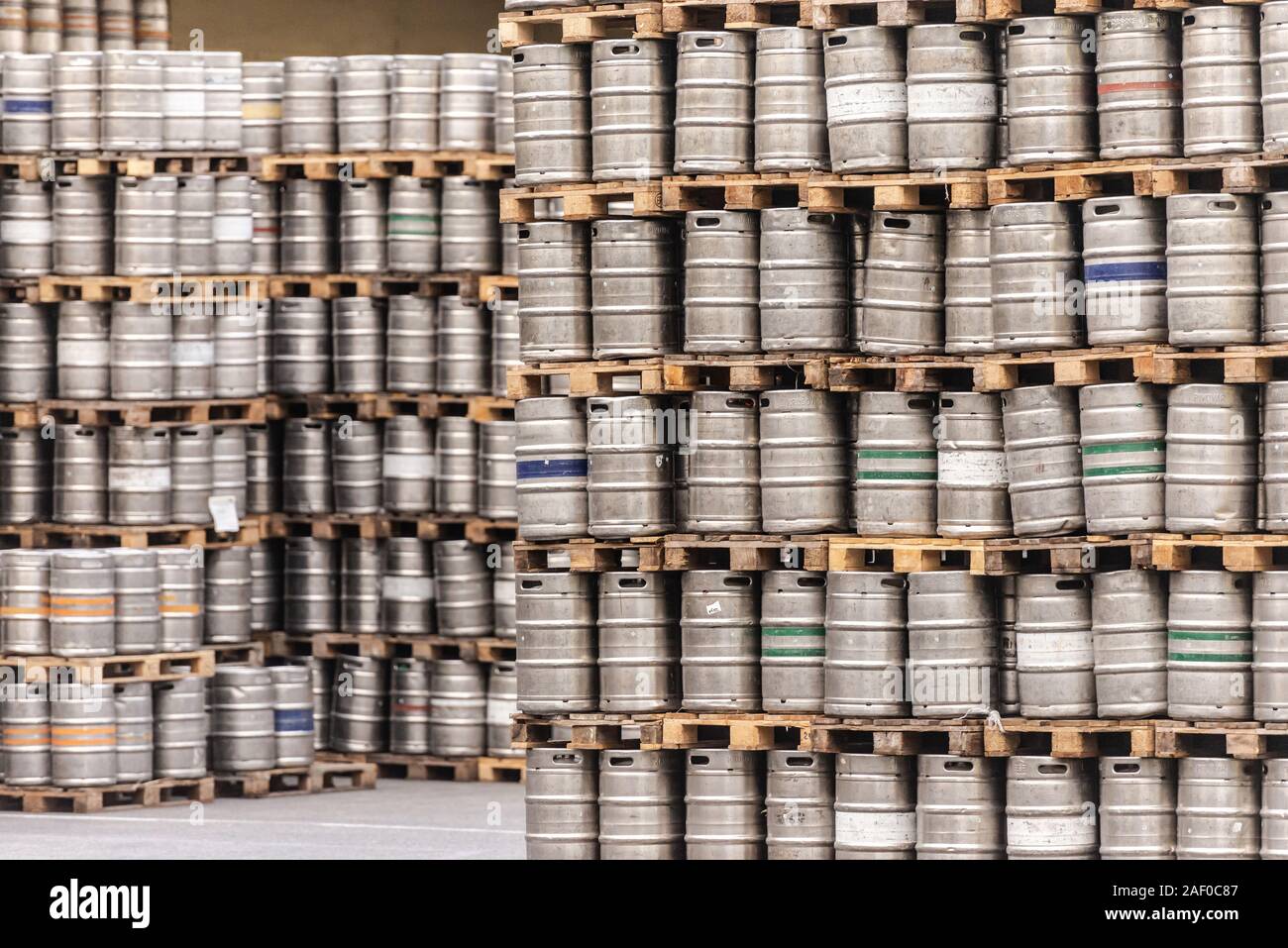 Beer warehouse hi-res stock photography and images - Alamy