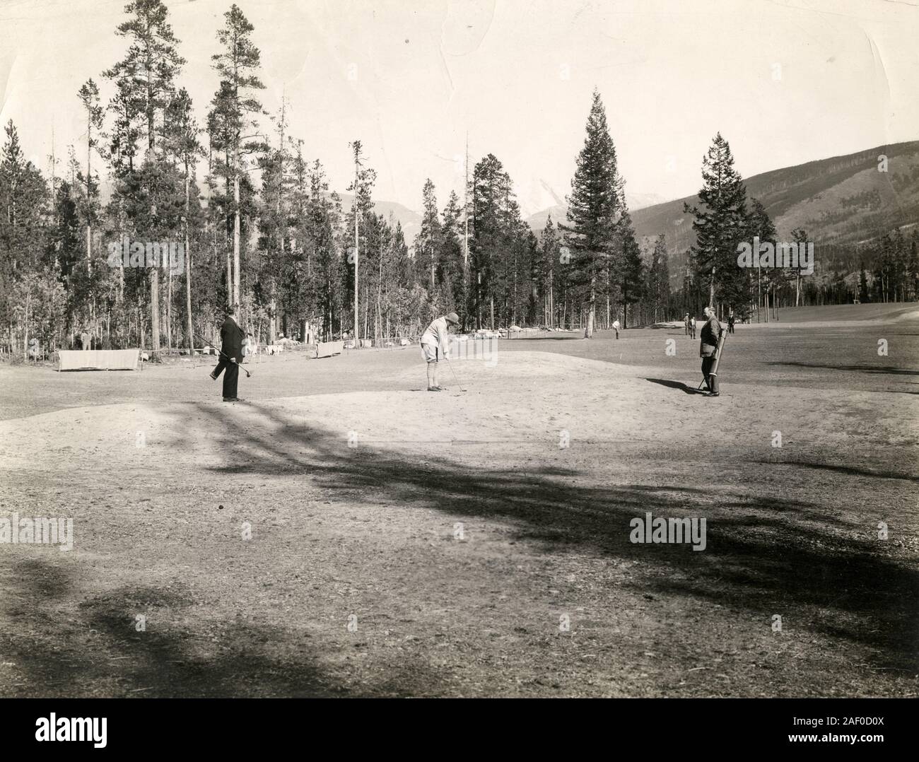 Golf in the 1920s hi-res stock photography and images - Alamy