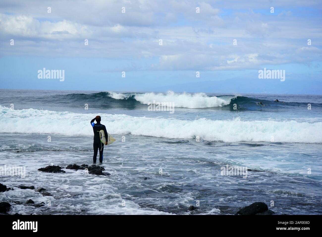 Atlantic ocean water surf hi-res stock photography and images - Alamy