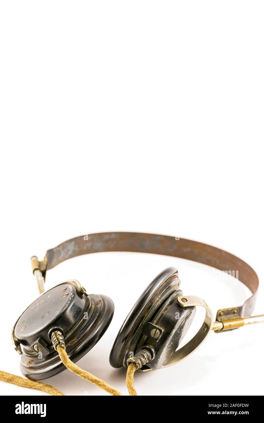 Listen radio world war High Resolution Stock Photography and Images - Alamy