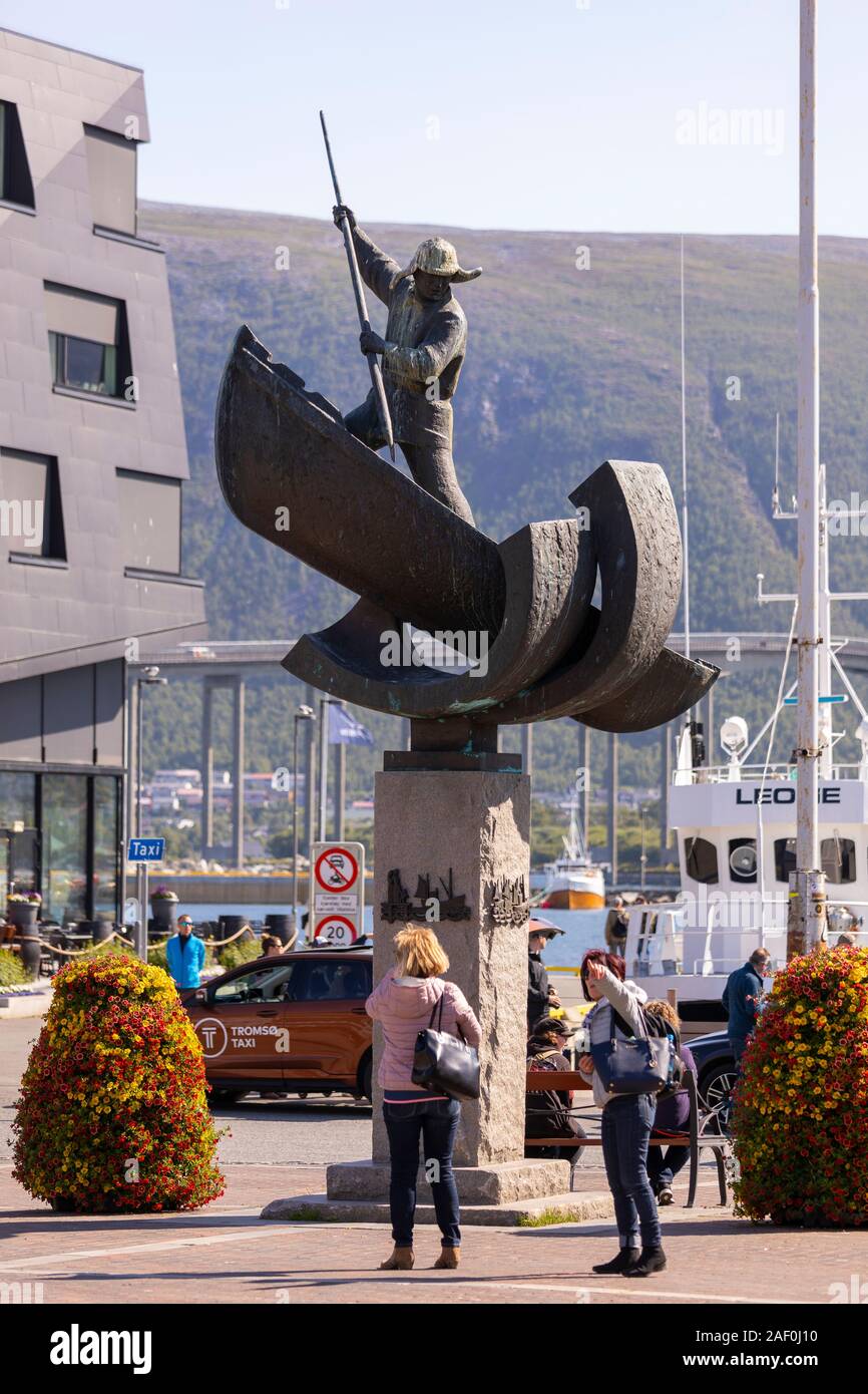 Fisherman statue tromso hi-res stock photography and images - Alamy