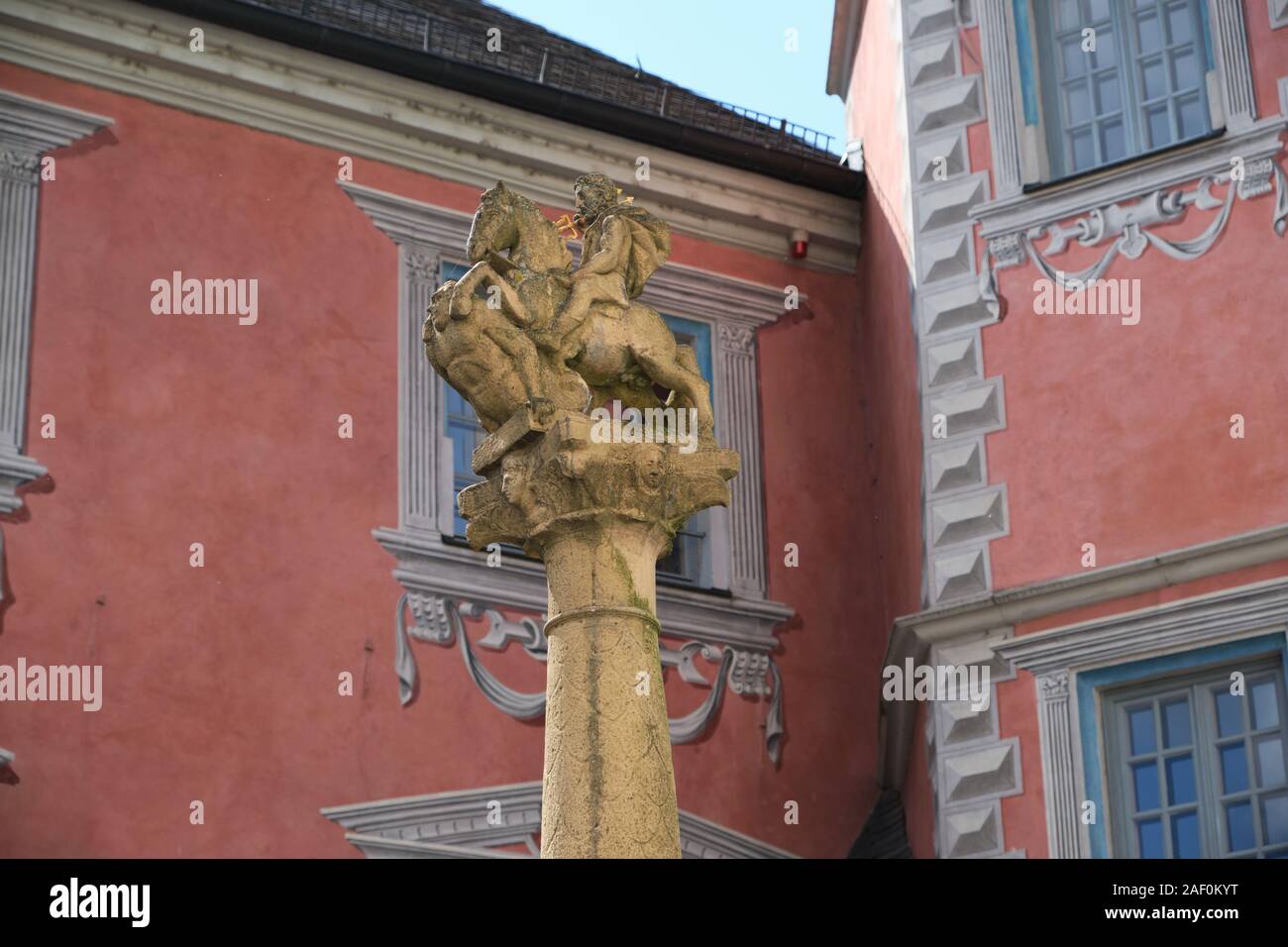 Jupiter giant column hi-res stock photography and images - Alamy