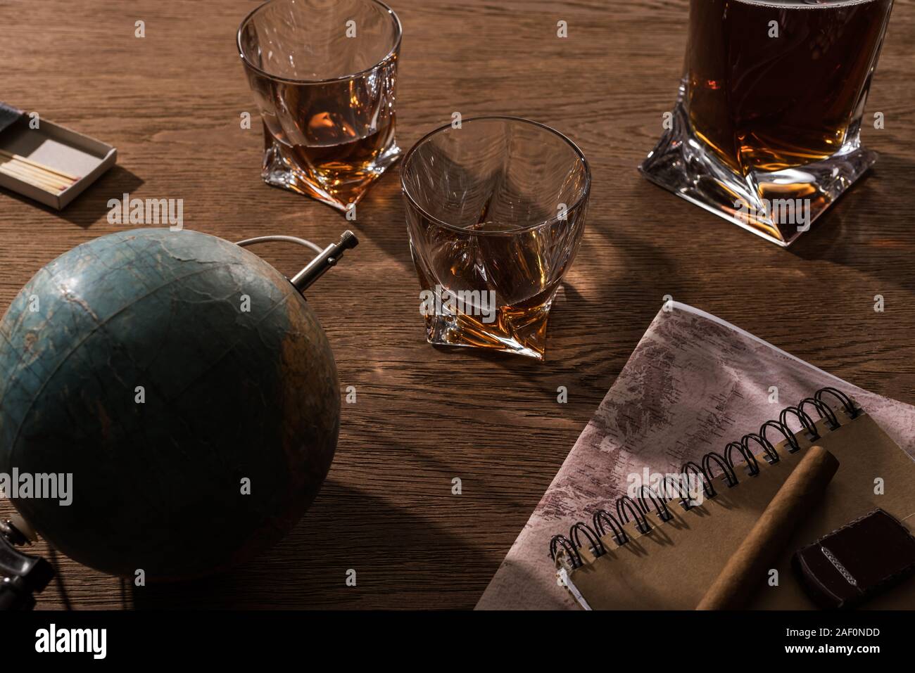 World drink alcohol map globe hi-res stock photography and images - Alamy