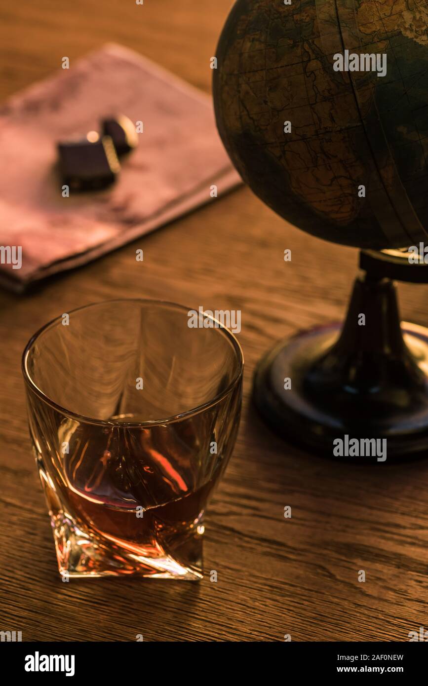 World drink alcohol map globe hi-res stock photography and images - Alamy